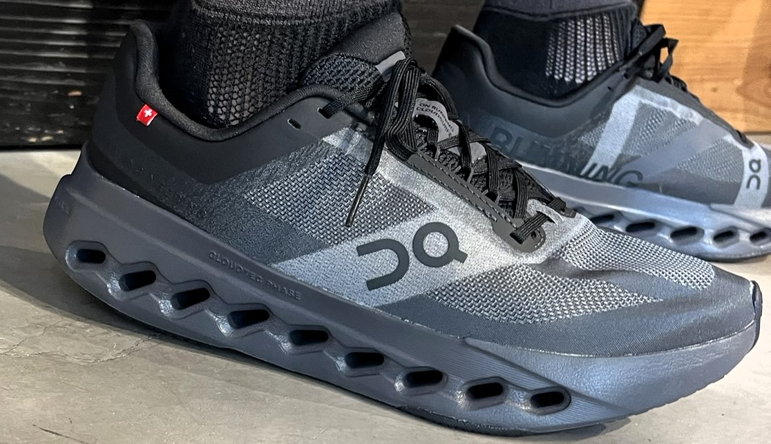 新作レビュー｜オン クラウドサーファーネクスト 旧モデルとの違い・特徴・アップデートポイントは？ On CLOUDSURFER NEXT ...