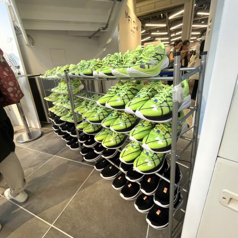 新作レビュー番外編｜アンダーアーマー【期間限定】feel FLOW キャンペーン「ベロシティプロ」「 ベロシティエリート2」を試し履き | 旅ラン夫婦 地球を旅する